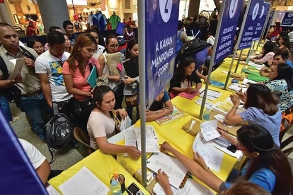 DOLE 7: 4,000 job openings to be offered on May 1 - Philippine Daily Post