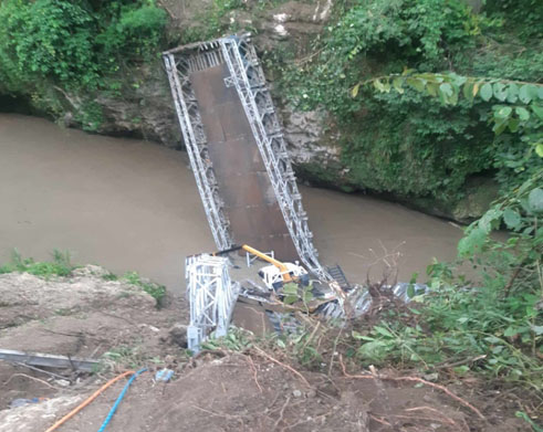 Fallen bridge kills 5, injures 2 in Davao City - Philippine Daily Post