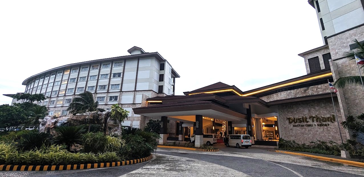 DUSIT THANI MACTAN CEBU RESORT: A peek of Eden-by-the-sea - Philippine ...