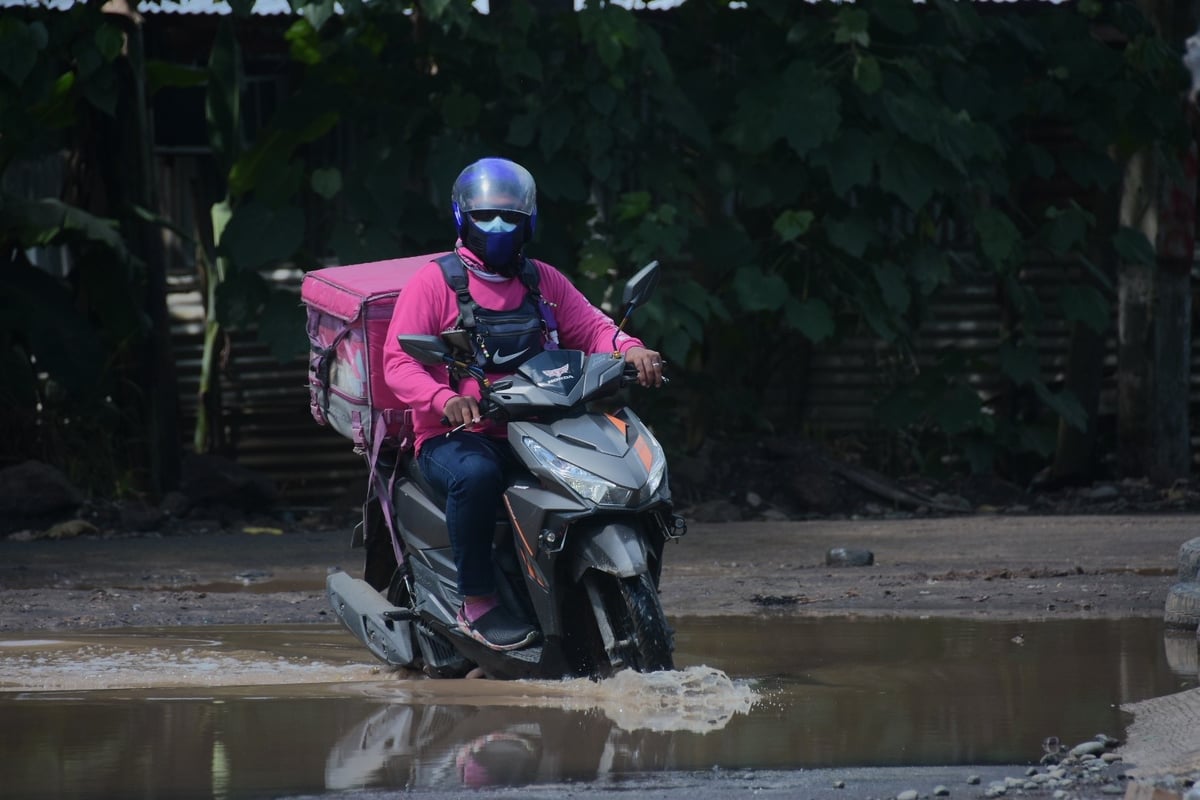 Proposal to Repeal Business Permit Requirement for Delivery Riders in ...