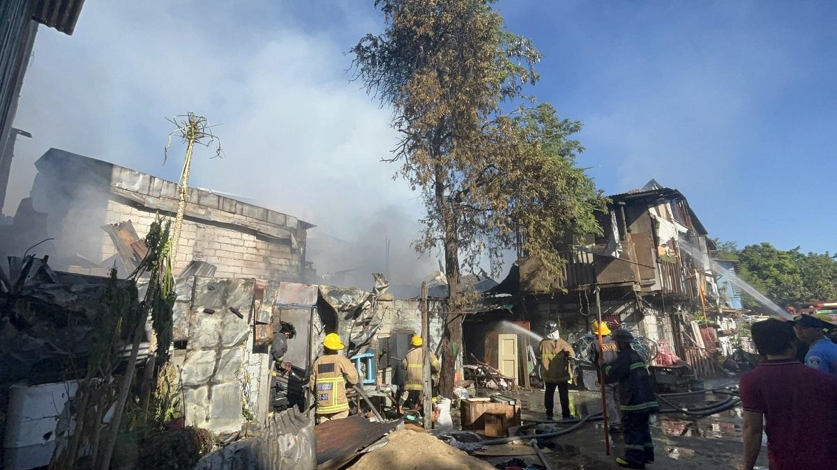 Fire breaks out in Barangay Tumana, Marikina; two slightly hurt ...