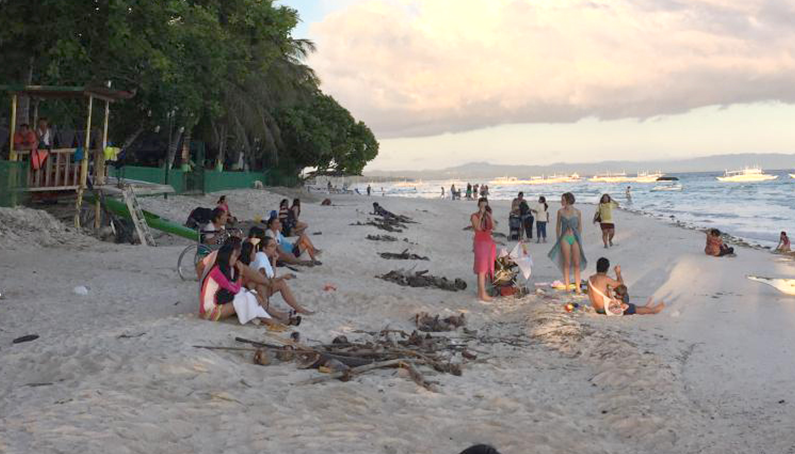Bohol resorts, hotels fully booked for Holy Week break - Philippine ...