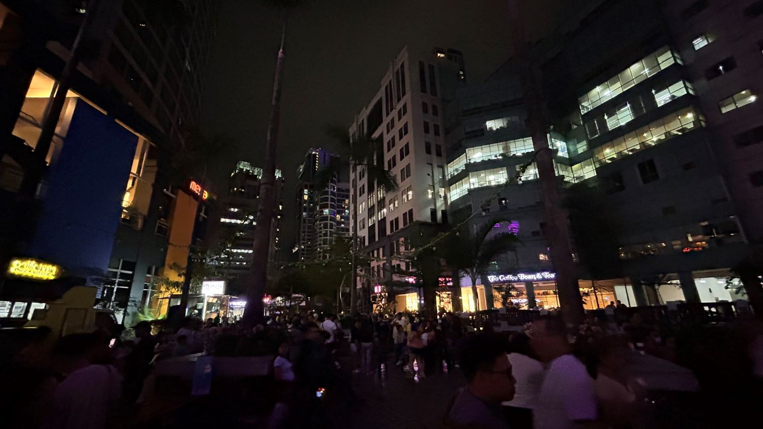 Filipinos turn off lights for Earth Hour 2024 - Philippine Daily Post