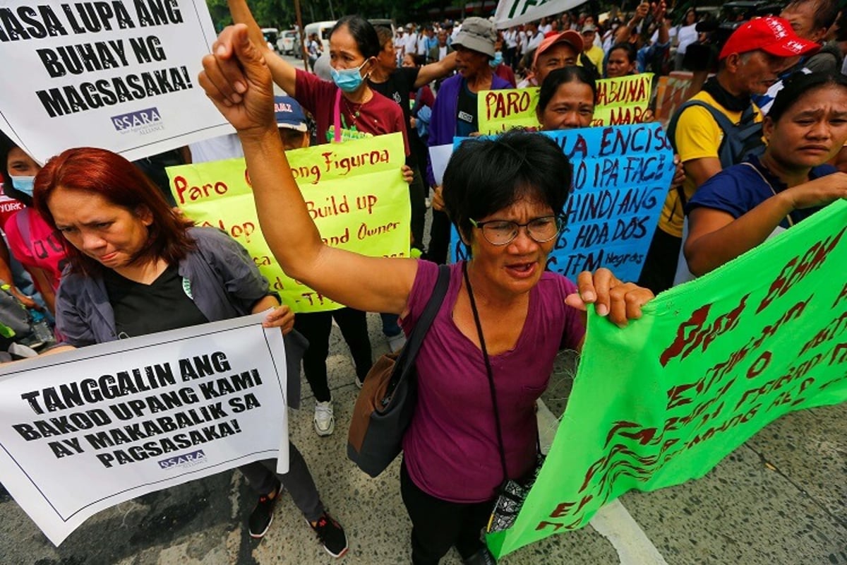 Land distribution for Filipino farmer beneficiaries remains in limbo ...