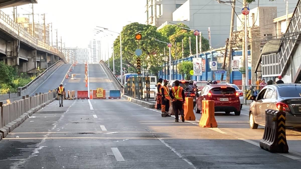 Part of Kamuning flyover expected to reopen in August - Philippine ...