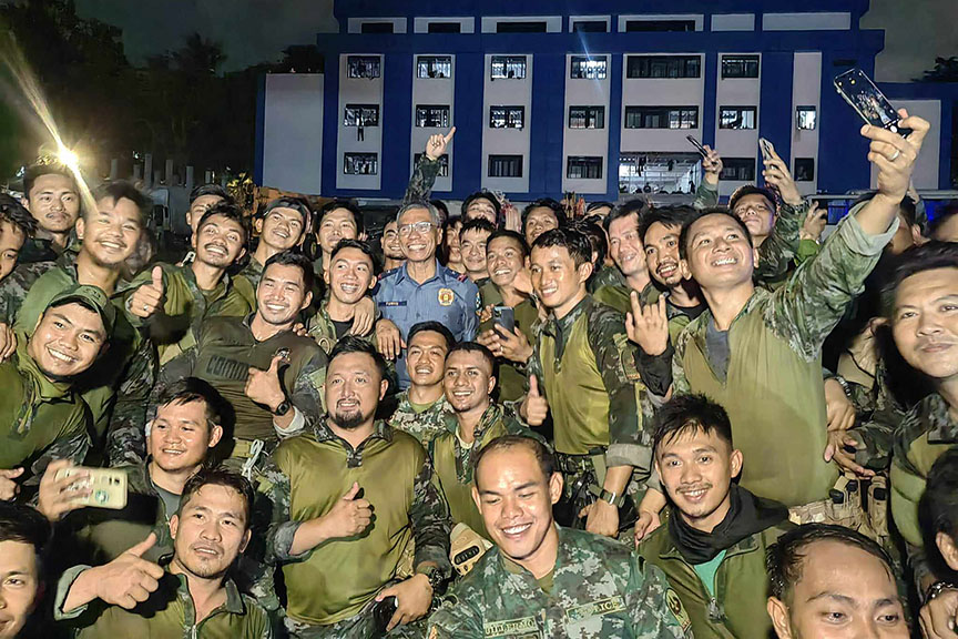 Top cop behind manhunt for Pastor Quiboloy gets promoted - Philippine Daily Post