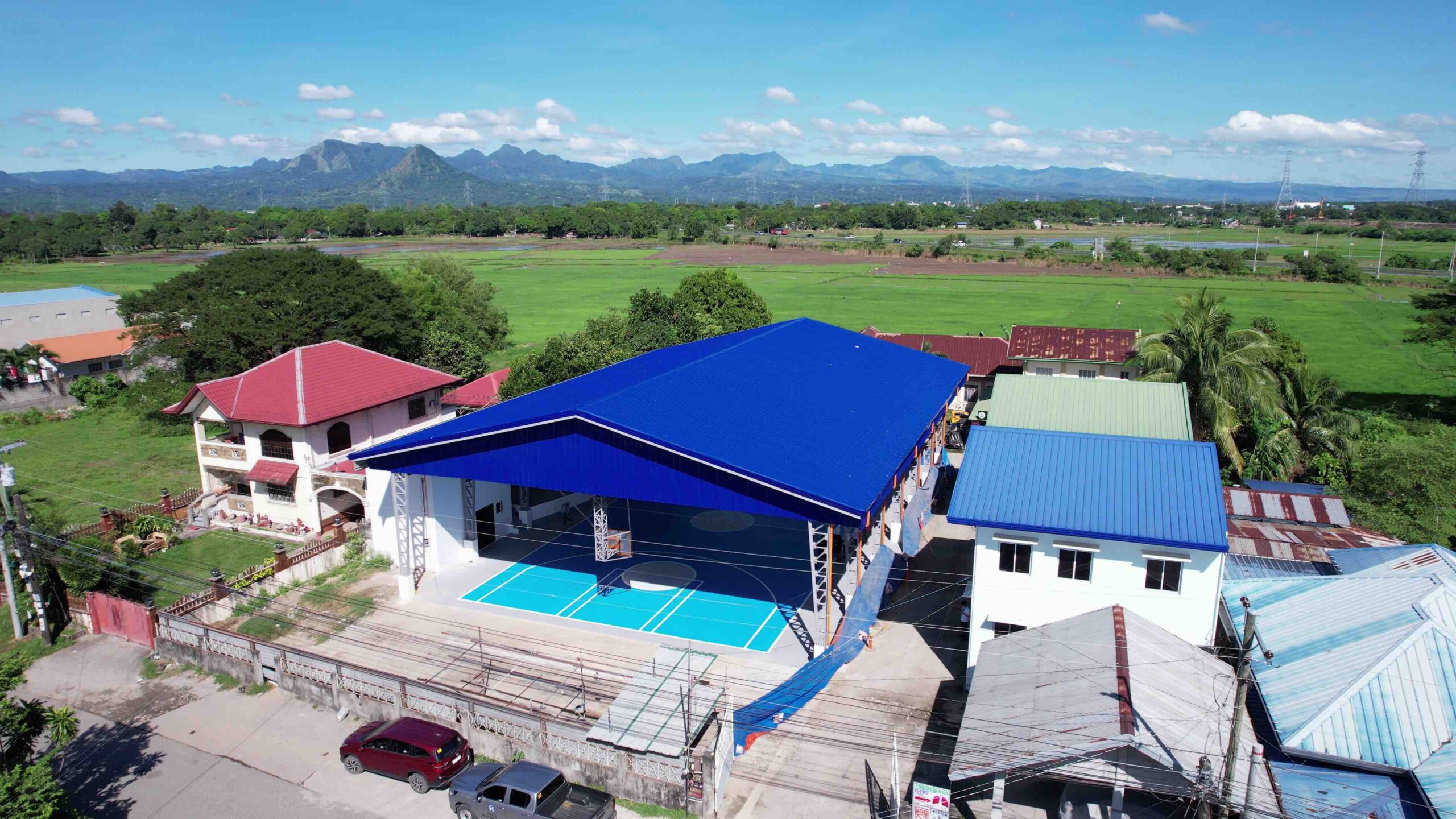 DPWH completes covered court, enhances Bataan town - Philippine Daily Post