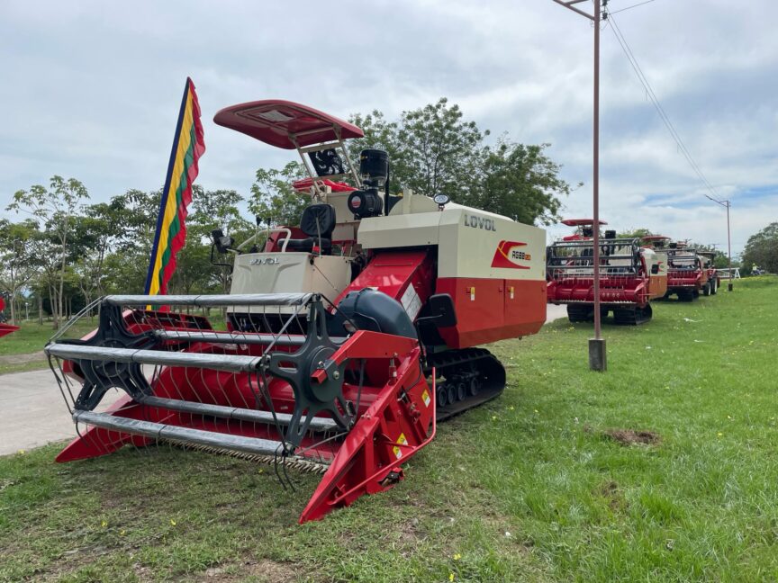 MNLF members receive P25M in agri equipment - Philippine Daily Post