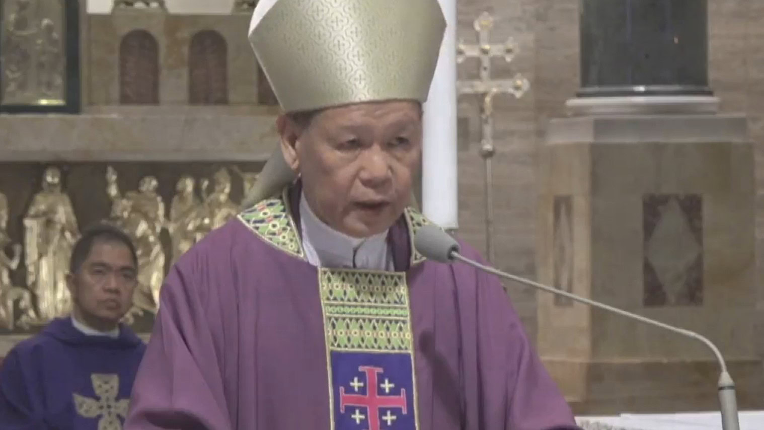 Be ambassadors of Jesus, Cardinal Advincula urges Catholics on Ash ...