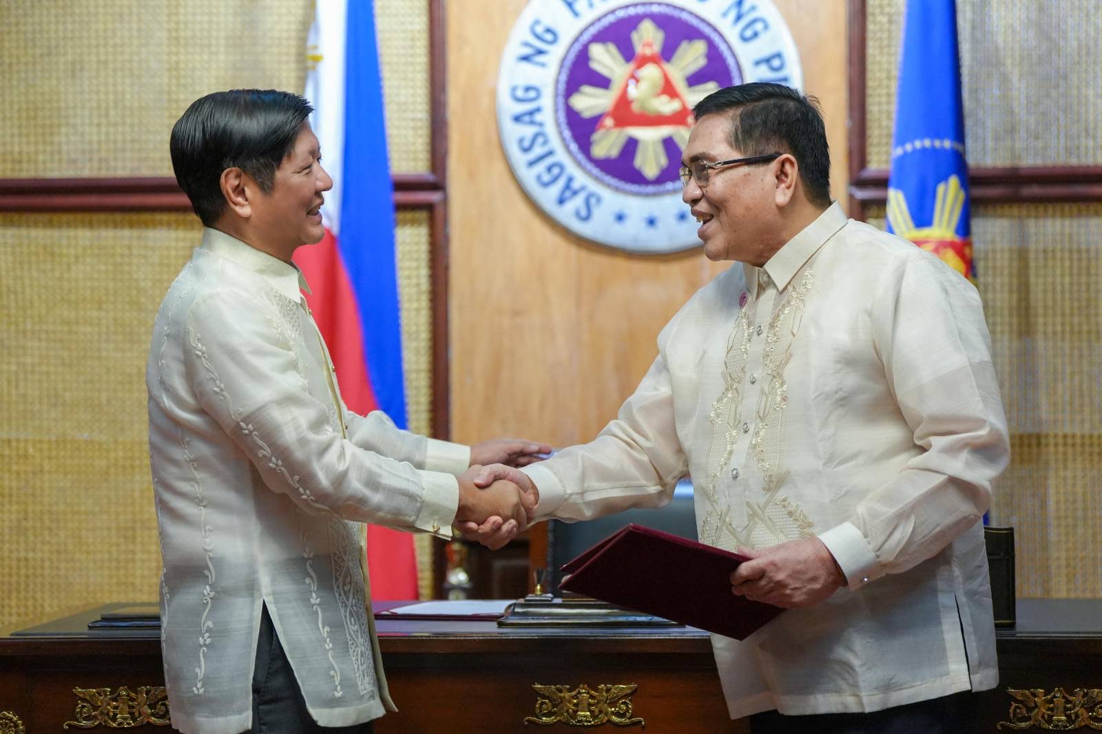 Marcos Swears in New Mindanao Officials - Philippine Daily Post