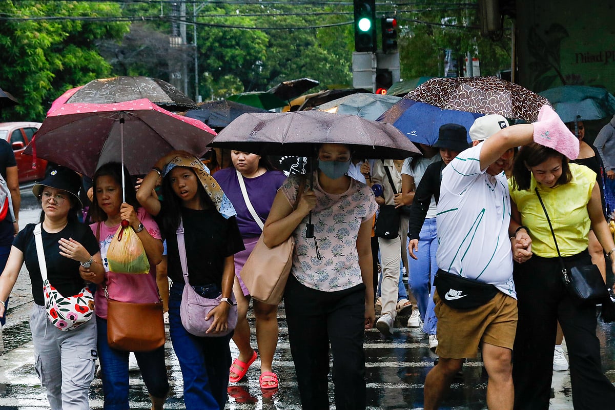 Stormy Weather Hits Philippines as Monsoon Rains and Thunderstorms ...