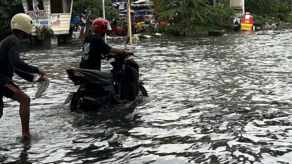 Heavy rainfall causes flooding in parts of Metro Manila - Philippine ...
