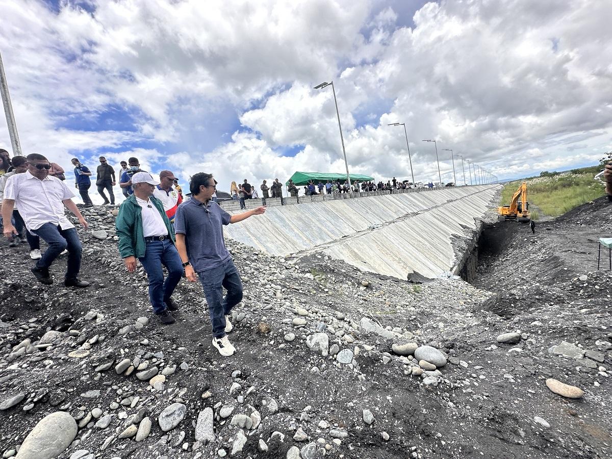 P115B allocated for 'shadow' flood control projects in 2025 GAA - UP ...