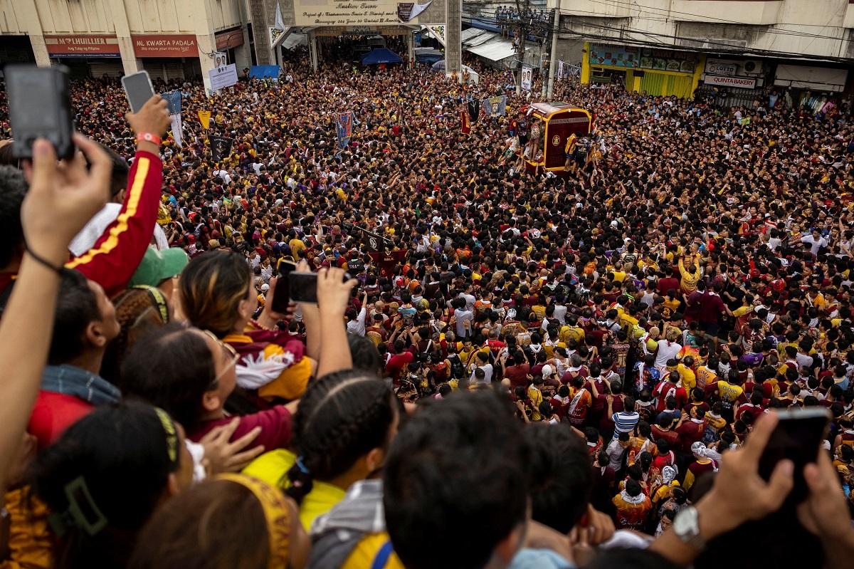 Old, young hijos share how Nazareno devotion changed their lives ...
