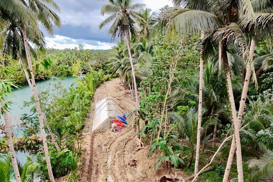 2 Bohol flood-control projects suspended amid probe on anomalous infra ...