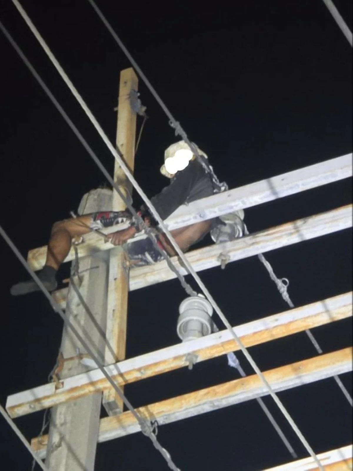 Manila Bulletin - Meralco warns after QC cable theft kills one, cuts ...